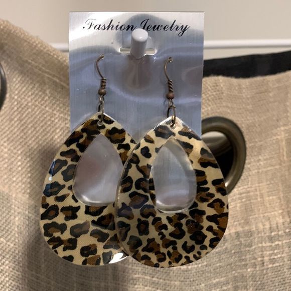 Fashion Jewelry | Jewelry | Sassyanimal Print Tear Drop Hoop Fish Hook ...